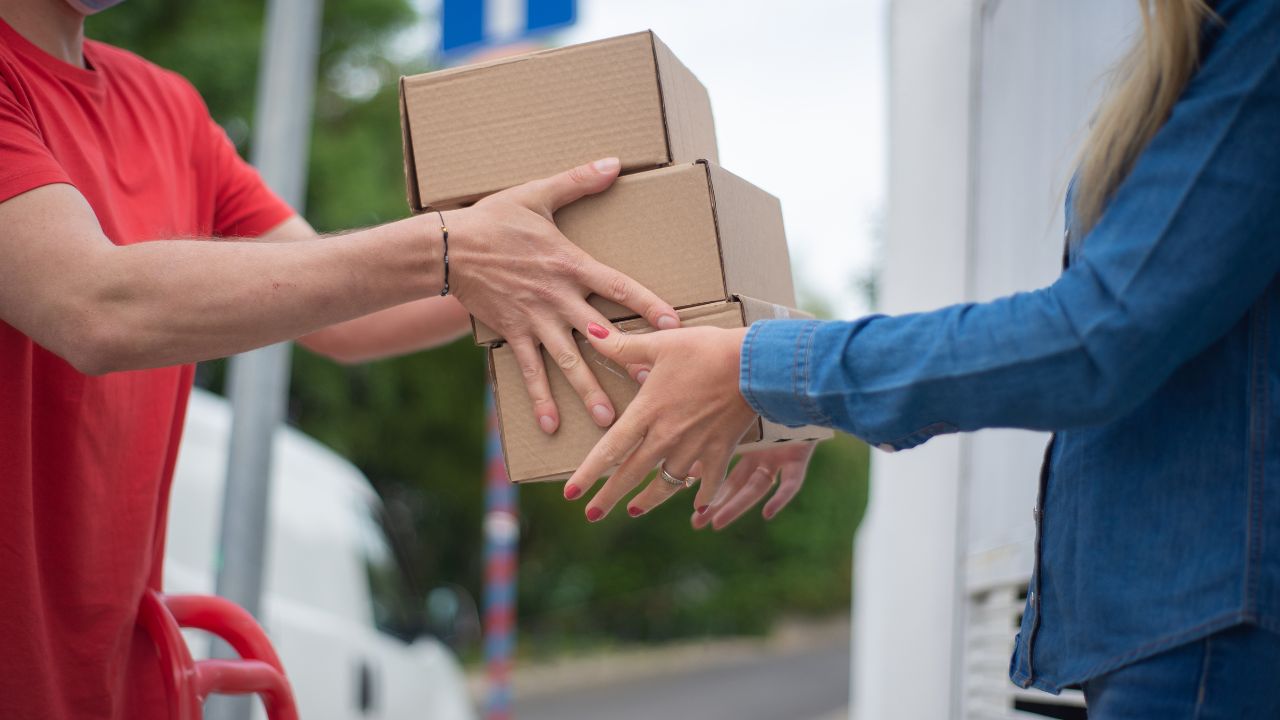 Delivery Exception – What is it, Causes and How to Avoid it